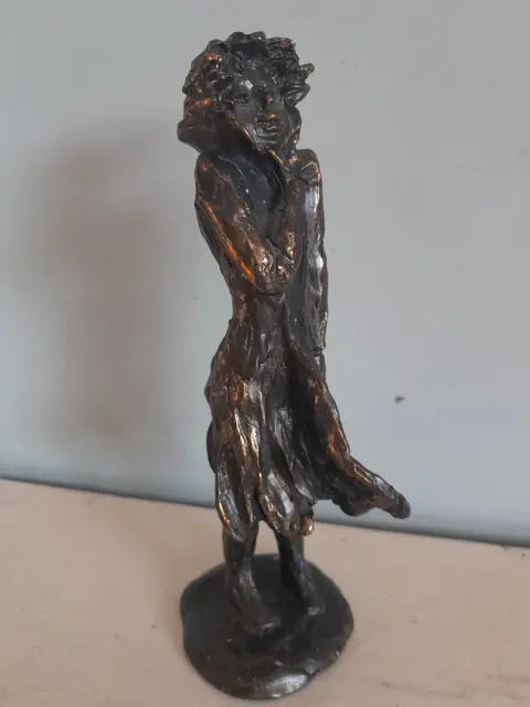 sculptuur van Astrid Veldhuyzen - Verbronsd - Marktnet